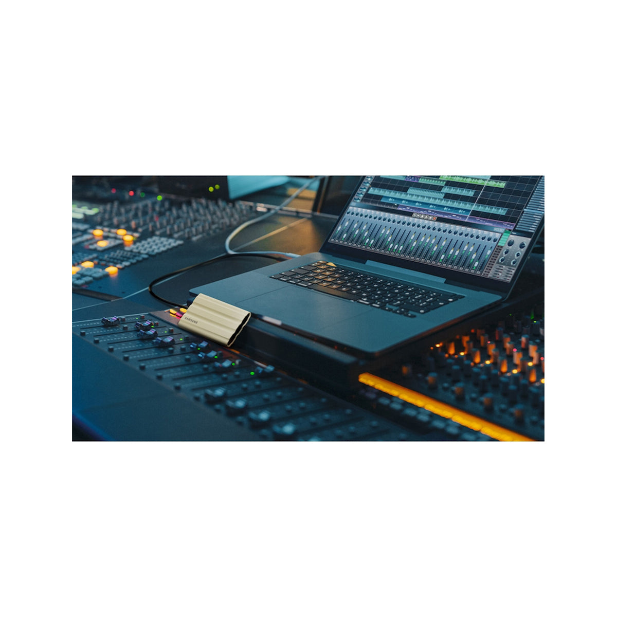 Roll over image to zoom in