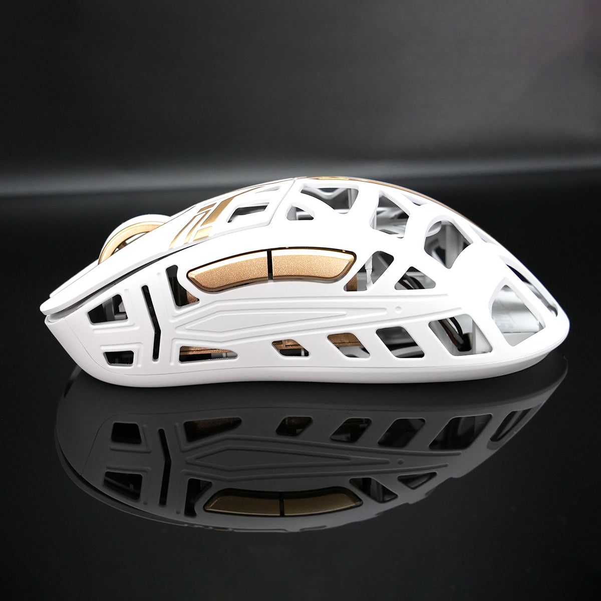 Home All products WLMouse Sword X Magnesium Gaming Mous...