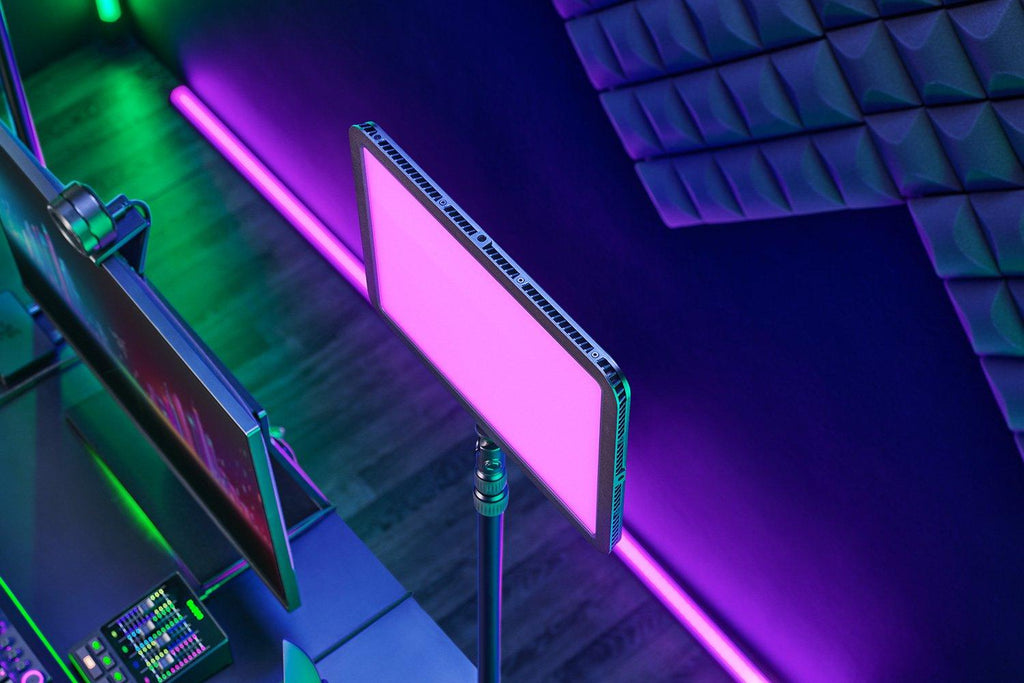 RAZER KEY LIGHT CHROMA ALL-IN-ONE LIGHTING KIT FOR STREAMING